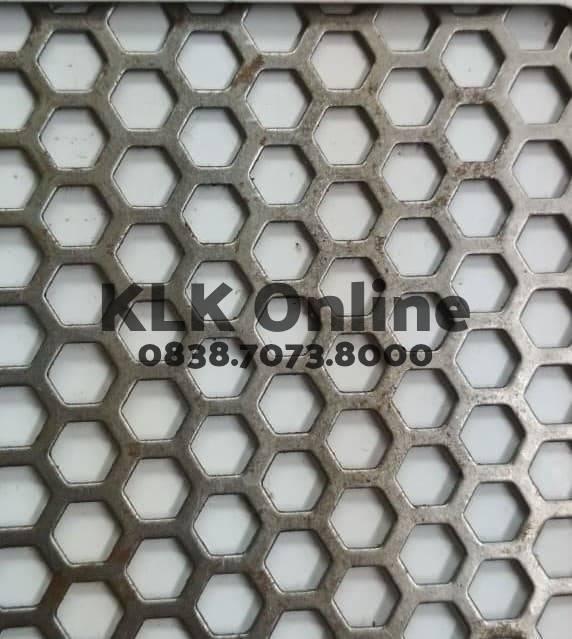 Jual Plat Besi Ram Grill Speaker / Plat Lubang Perforated Hexagonal ...