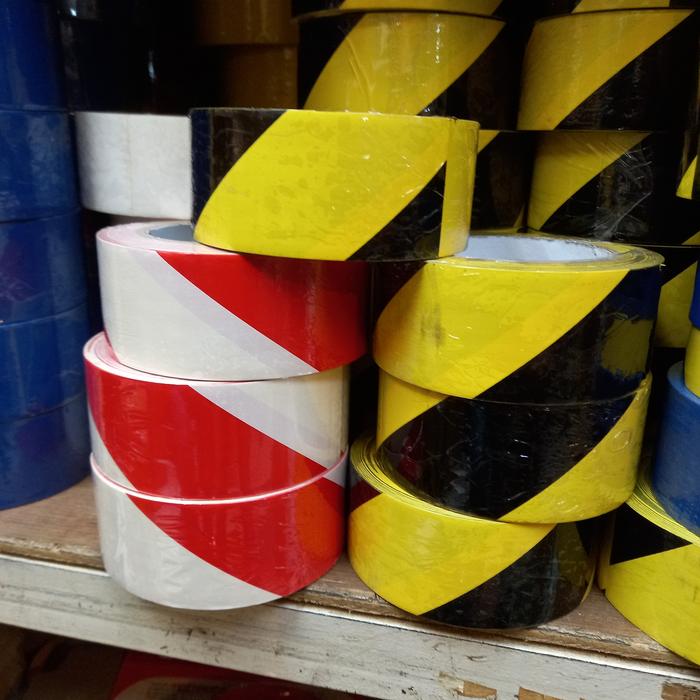 Jual isolasi vinyl floor marking- Lakban lantai 48mm x 33 m - merah ...