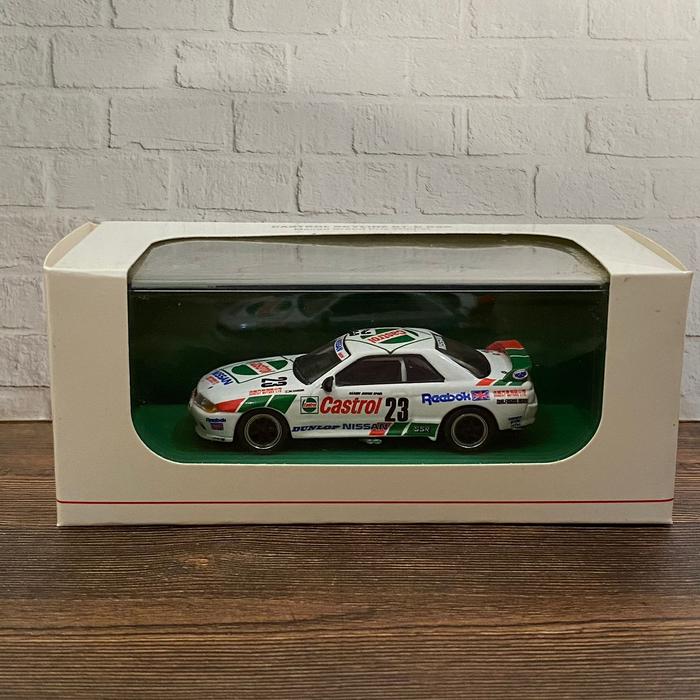 Jual Tarmac Works x Kyosho Nissan Skyline GTR R32 Castrol - Jakarta ...