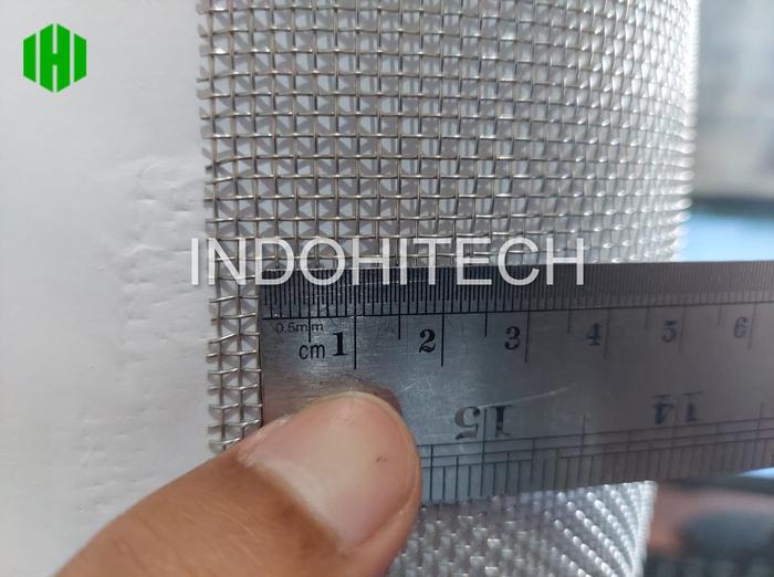 Jual Wire mesh 12 x 0.5 mm SS304 Wiremesh Lubang 1.68 mm Stainless 304 ...