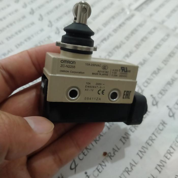 Promo Omron ZC-N2255 Limit Switch Original Japan - Kota Bandung - CENTRAL INVERTERCH | Tokopedia