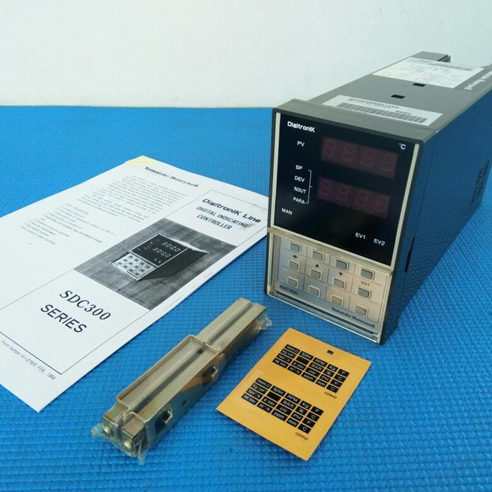 Jual Yamatake Azbil PID Controller SDC300, Multi Input, Output 4-20mA, 2 Ev - Jakarta Barat ...