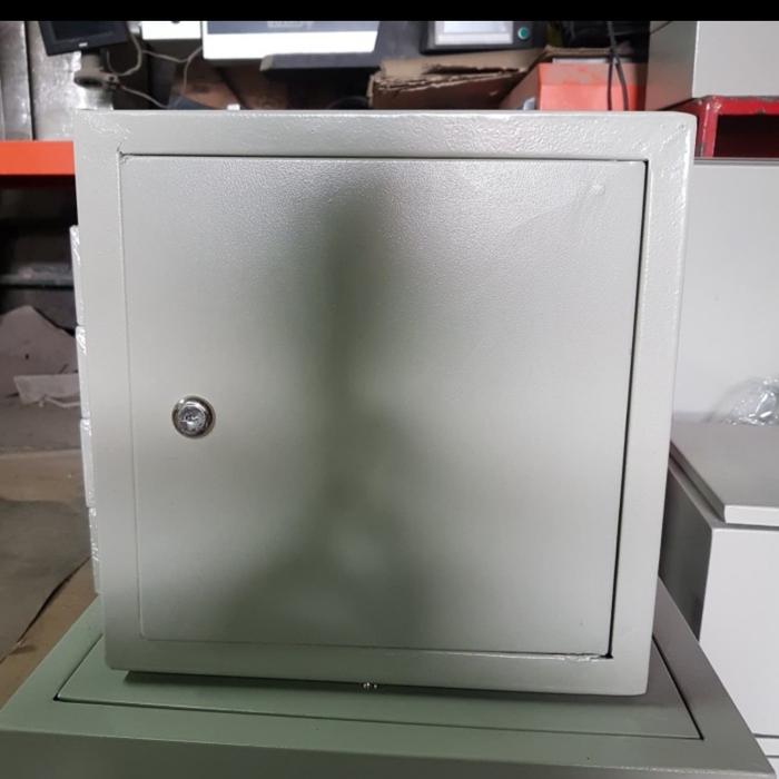 Jual Box panel indoor 25x30 30X25 25x30x20 custom lubang kipas 8 cm PD ...