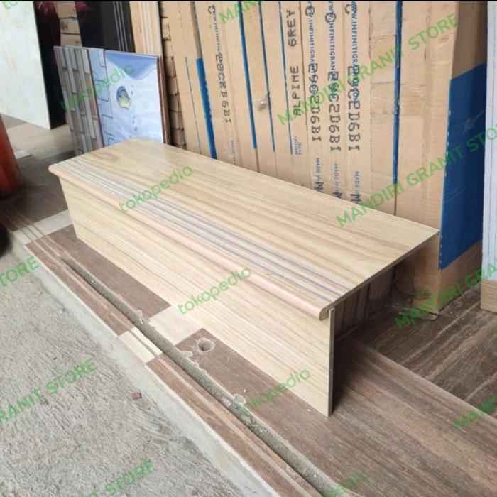 Jual granit tangga motif kayu double bevel 30x90- uk.120/Custom bordes ...