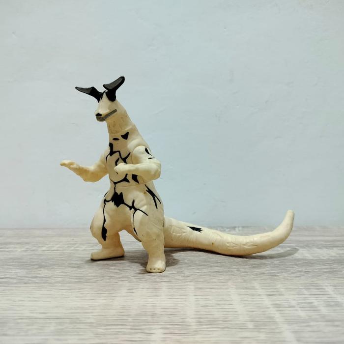 Jual action figure kaiju monster eleking bandai - Kab. Lampung Timur ...