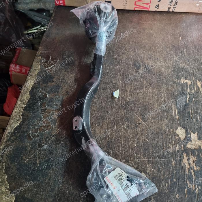 Jual Lower Arm Kanan Lexus LS460 LS460L USF40 USF41 2006-2012 48620 ...