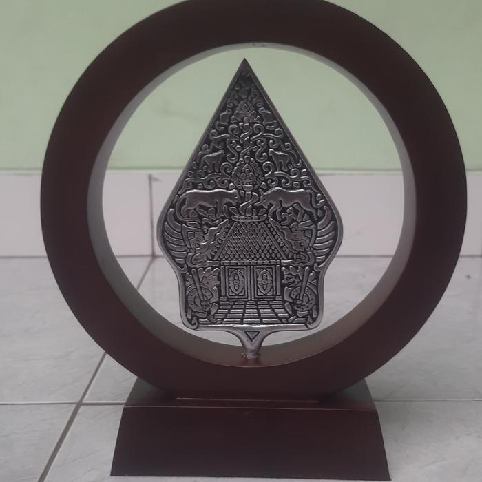Jual Plakat Gunungan Wayang Frame Kayu Bulat - Jakarta Timur ...