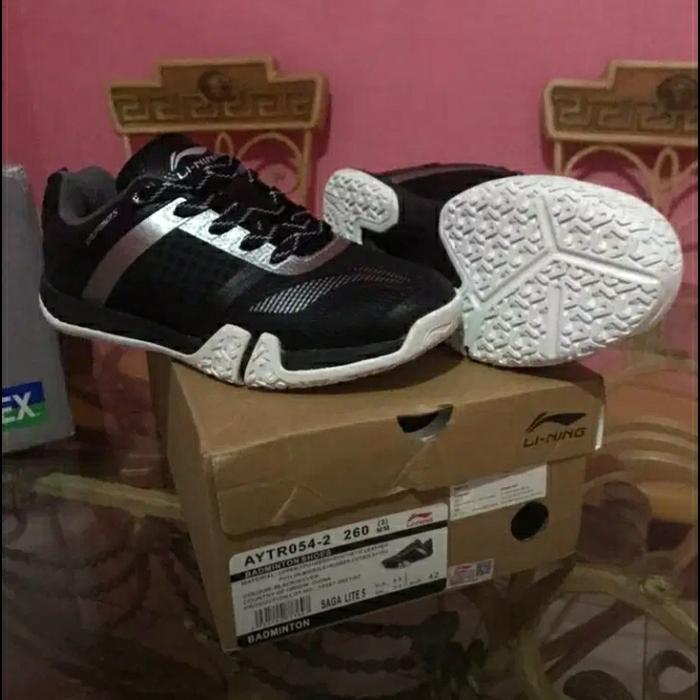 Jual Sepatu Badminton Lining Saga Lite 5 V Kondisi Baru Last Stock ...