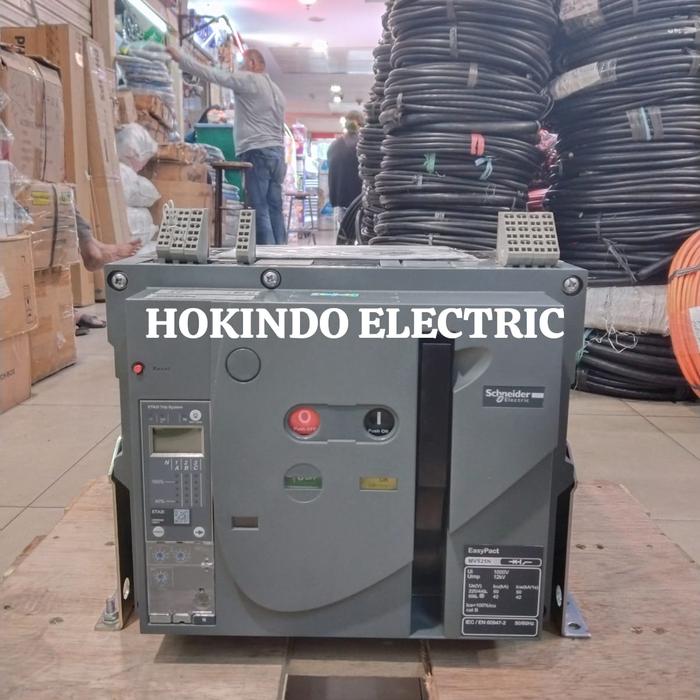 Jual SCHNEIDER ACB MVS 3P 2500A 50KA MVS25N MVS25N3MF2A + MOTORIZED ORI NEW - Jakarta Pusat ...