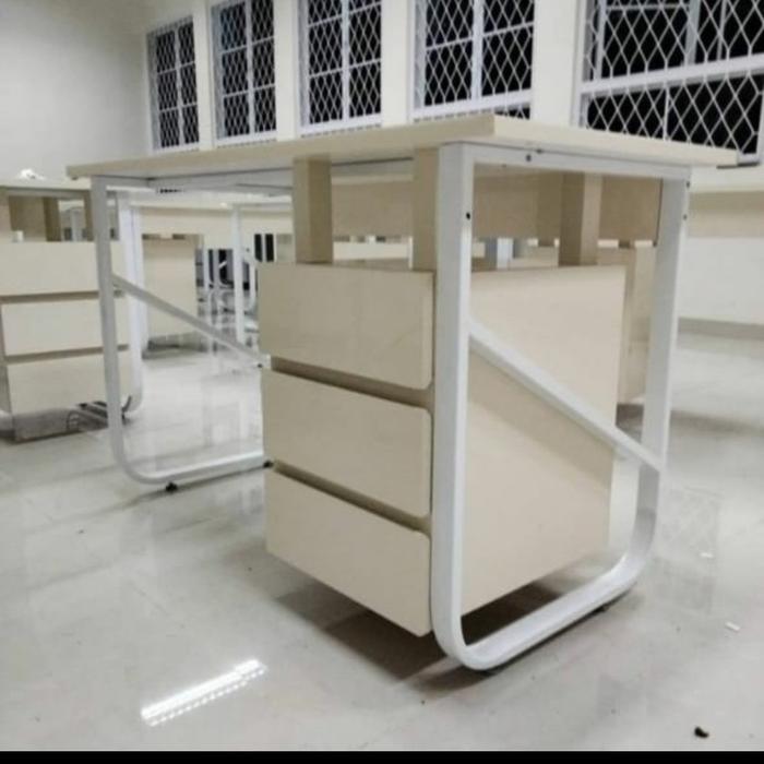 Jual MEJA KANTOR MEJA KERJA DOSEN GURU UNIVERSITAS LABORATORIUM - Kota ...