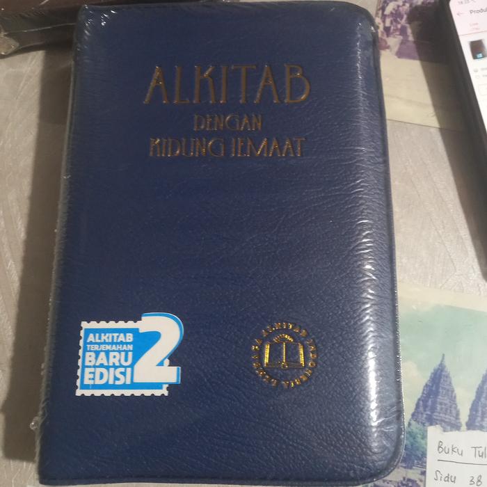 Jual Alkitab dengan kidung jemaat Tb2 054 sedang resleting - Kab ...