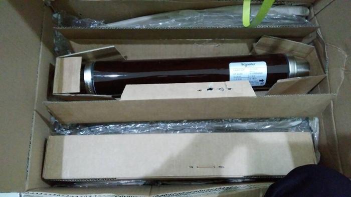 Jual fuse 20kV fusarc 24kV Schneider 50A untuk cubicle / panel QM ...