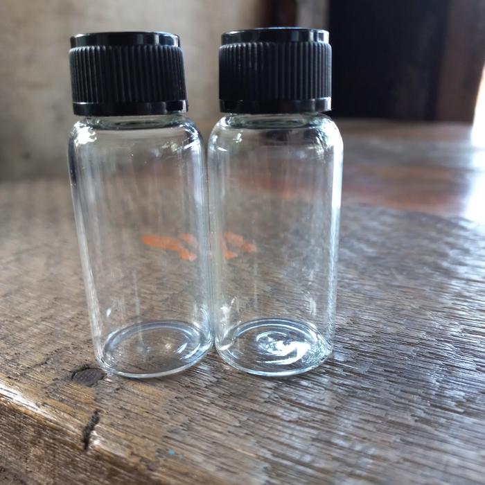 Jual botol kaca 20 ml bening tipis tutup ulir hitam - Jakarta Selatan ...