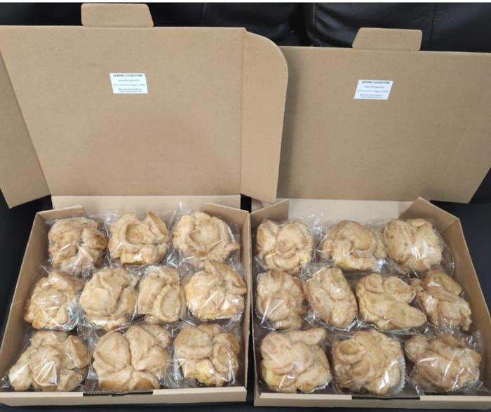 Jual Kue Sus Soes Choux Vanila Rum Makanan Basah Hampers Lebaran Isi 10 ...