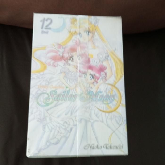 Jual komik sailor moon deluxe 1-12 tamat - Kota Denpasar - Toko Buku Bromo Hasri | Tokopedia