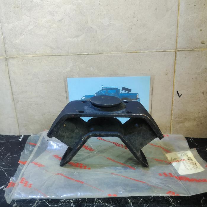 Jual 1479. Transmisi Mounting Kijang KF-40/50/4F Long Panjang 12371 ...