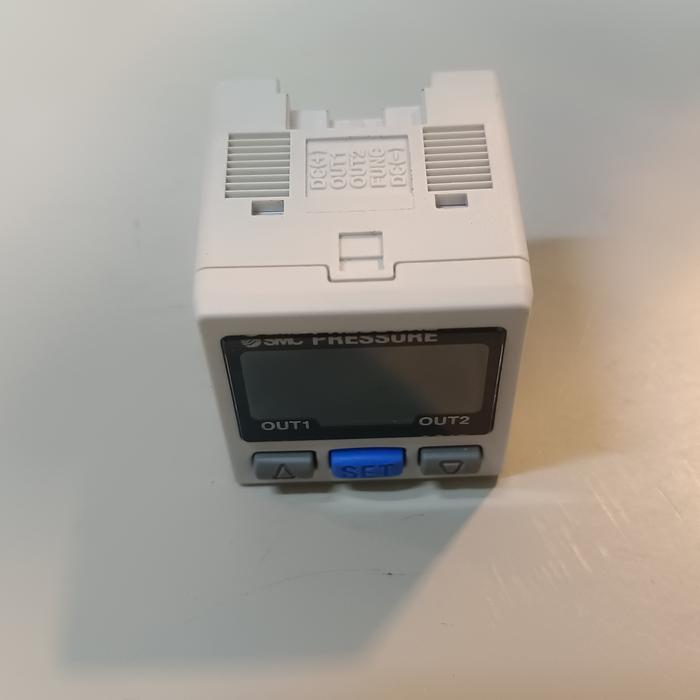 Jual pressure sensor controller SMC PSE300 / pse300 sensor smc / sensor - Jakarta Barat - VIP ...