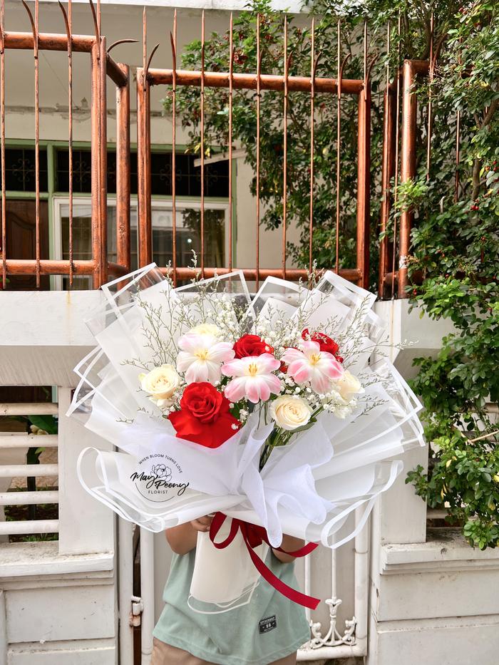 Jual FRESH TULIP IMPORT BOUQUET - Buket Bunga Asli Buket Segar Buket ...