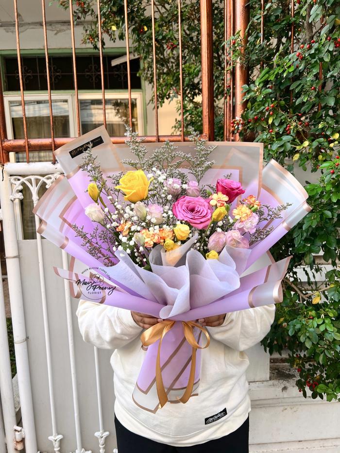 Jual Mix Bouquet Medium Size - Buket Bunga Campur Rustic Wisuda ...