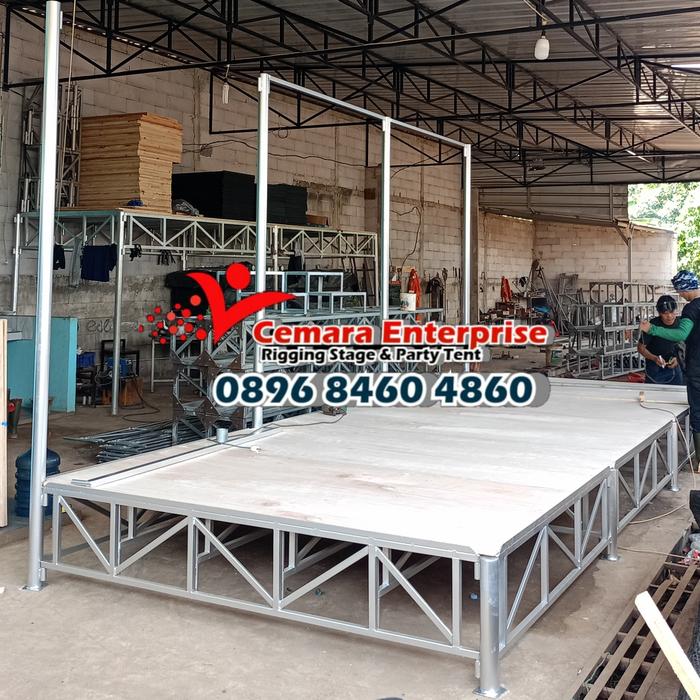 Jual Panggung portable + tiang backdrop 2.5 x 6 meter - Kab. Bogor ...