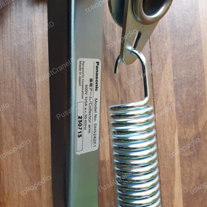 Jual Current Collector Arm Nasional/Panasonic DH5242K1 100Amp - Kab ...