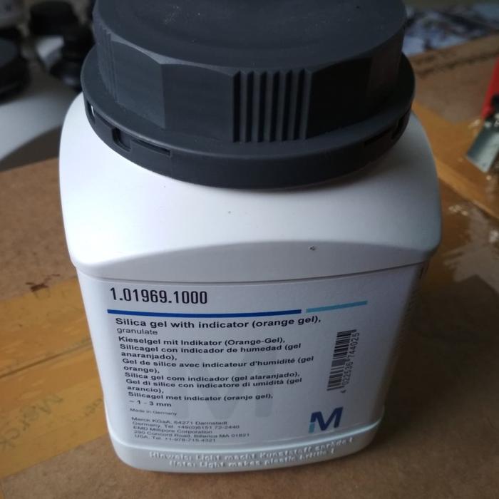 Jual Merck 101969.1000 Silica gel with indicator (orange gel) 1kg ...
