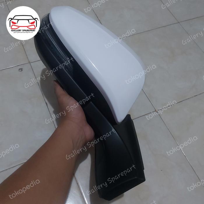 Jual Spion Toyota Innova Zenix Tipe G 2022 2023 kanan Original ...