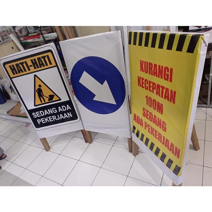 Jual Safety Sign Plang Proyek Pembangunan/Plang Kayu Proyek jalan ...