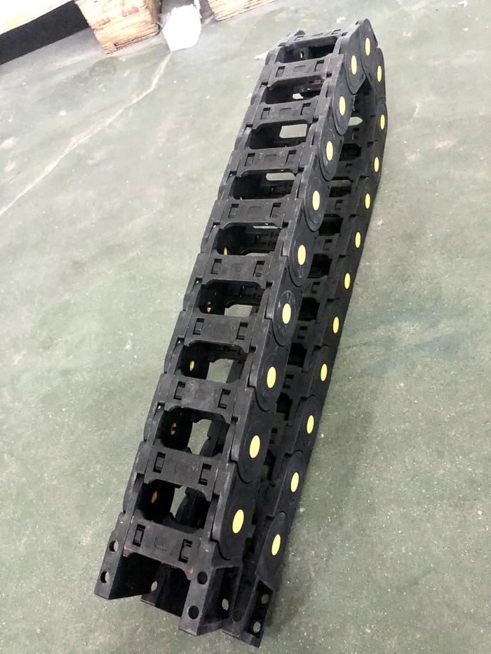 Jual Cable chain / drag chain 25 x 100 mm buka tutup - Jakarta Barat ...