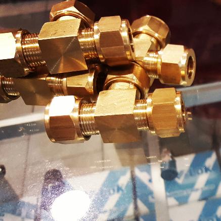 Jual Union Tee Connector Stud Brass OD 3/8 In / 10 MM /8MM Kuningan ...