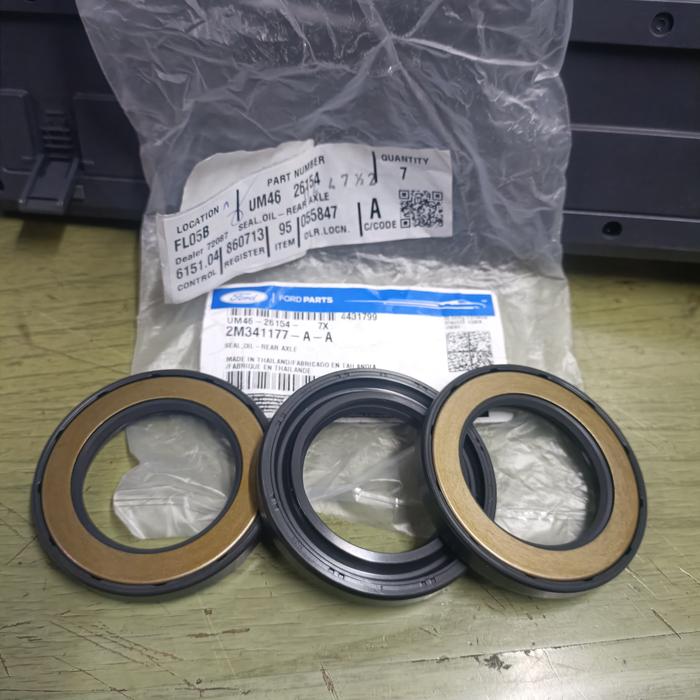 Jual SEAL OIL RODA BELAKANG FORD EVEREST MAZDA BT-50 UM4626154 ORIGINAL ...