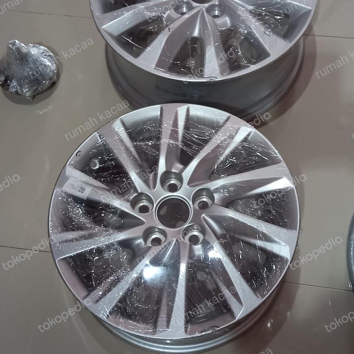 Jual velg innova Zenix ring 16 original toyota kondisi baru - Jakarta ...