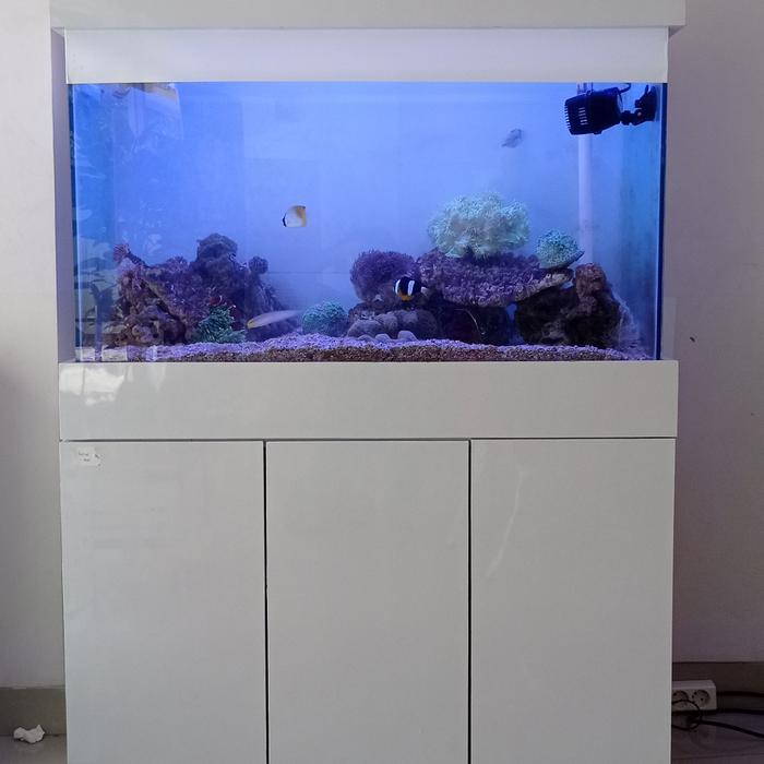 Jual Aquarium Fullset Cabinet 80x40x40 - Meja + Aquarium - Kota ...
