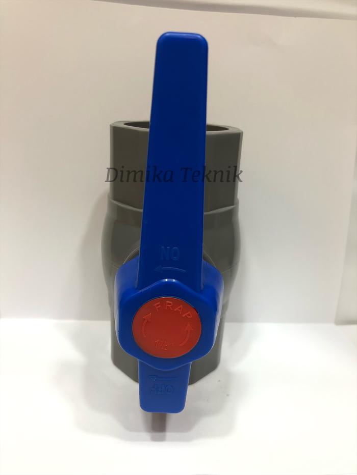 Jual Stop kran ball valve pvc 1/2" inch / ball valve pvc frap - Jakarta ...