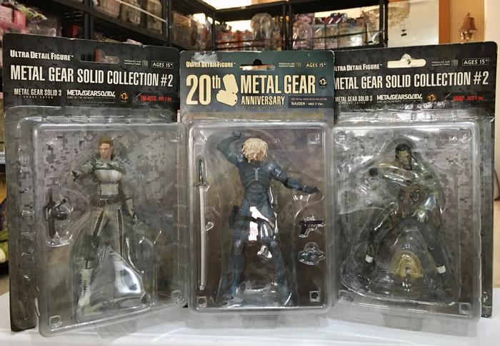 Jual SET OF 3 METAL GEAR SOLID RAIDEN THE BOSS VAMP ASLI/ORI!! MEDICOM ...