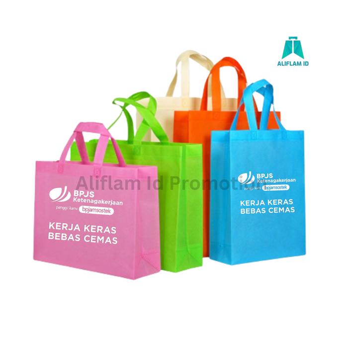 Jual Tas Spunbond Box uk 30x35x10/Goodie Bag cetak nama dan logo custom - Jakarta Timur ...
