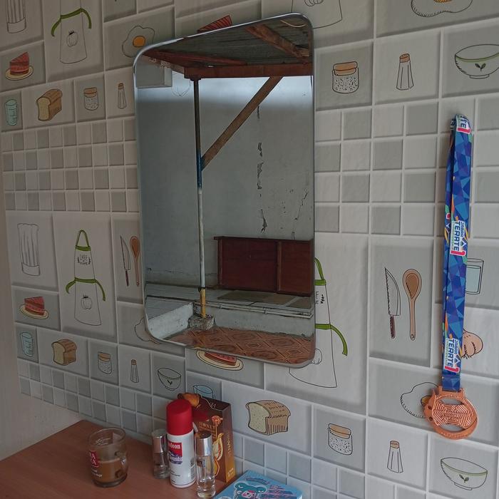 Jual Cermin Rias Dinding Sudut Tumpul/elips Uk 60 Cm X 40 Cm Di Seller ...