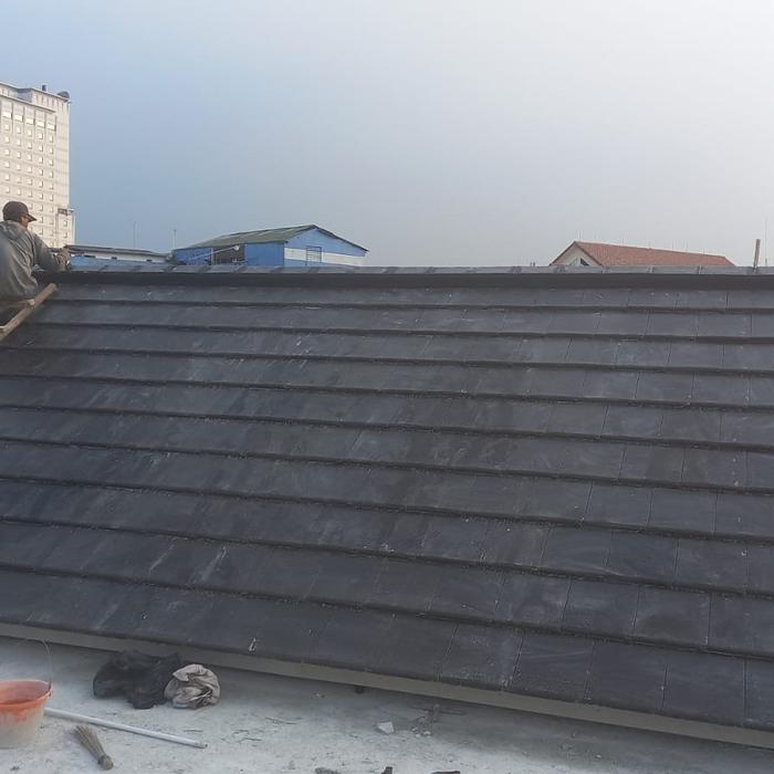 Jual bongkar kayu atap lama pasang baja ringan dan atap genteng flat ...