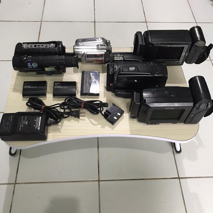 Jual Kamera Vintage Bundle Handycam Sony dan Viewcam Sharp mini DV, Hi8 ...