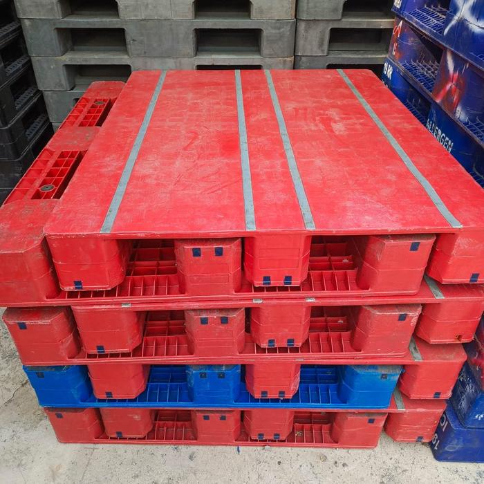 Jual palet plastik ukuran 100x120x16 flat warna merah dan biru - Kab ...