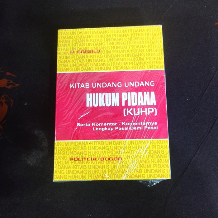 Jual 3 Buku Paket Kuhp, Kuhap Dan Rib/ Hir. By. R. Soesilo Di Seller ...