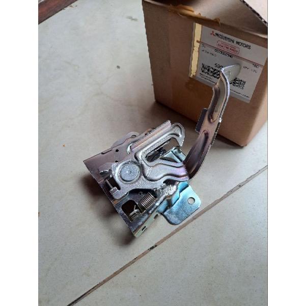 Jual Lock Cap Mesin Latch Hood Asli Mitsubishi Xpander Xpander Cross ...