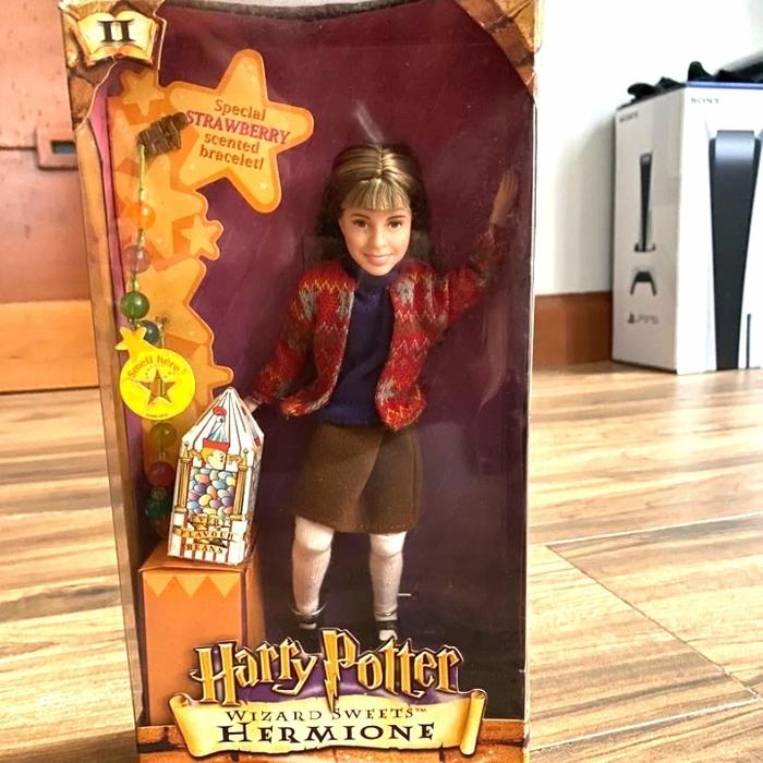 Jual barbie hermione/barbie kolektor/barbie collector/barbie harry ...