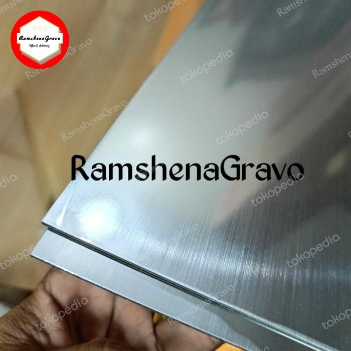 Jual Bahan grafir/gravoply/name tag/panel/hairline gold/silver 60x120cm ...