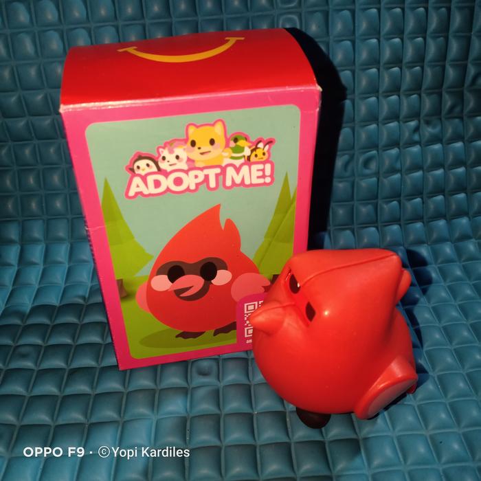 Jual happy meal Adopt me red cardinal figure - Kota Batam - RINIGIB ...