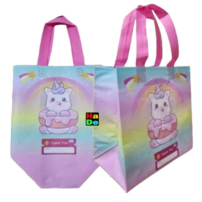 Promo Tas Anti Air Hampers Tile Souvenir Kain Spunbond Goodie Bag ...