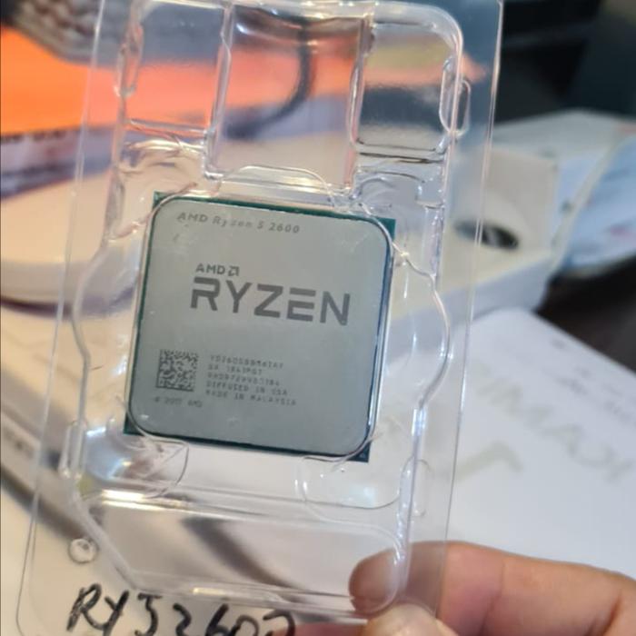 Jual AMD Processor Ryzen7 3700x Tray Bonus Pasta Suntik Garansi 3 Bulan ...