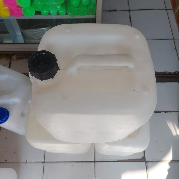 Jual jerigen 20 liter - jerigen bekas - jirigen - dirigen - jerigen ...