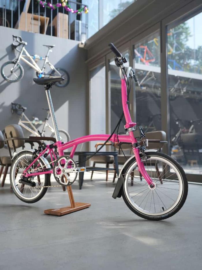 Promo BROMPTON C LINE EXPLORE | MID RISE - HOT PINK Cicil 0% 3x - Kab ...