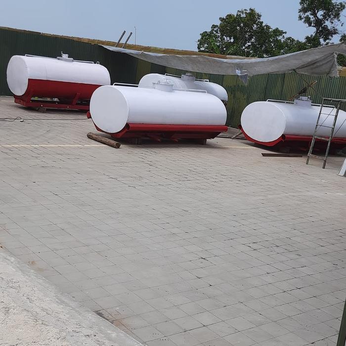 Jual Tangki Tanki Truk Air / Minyak 5000 Liter Siap Pakai - Kab ...